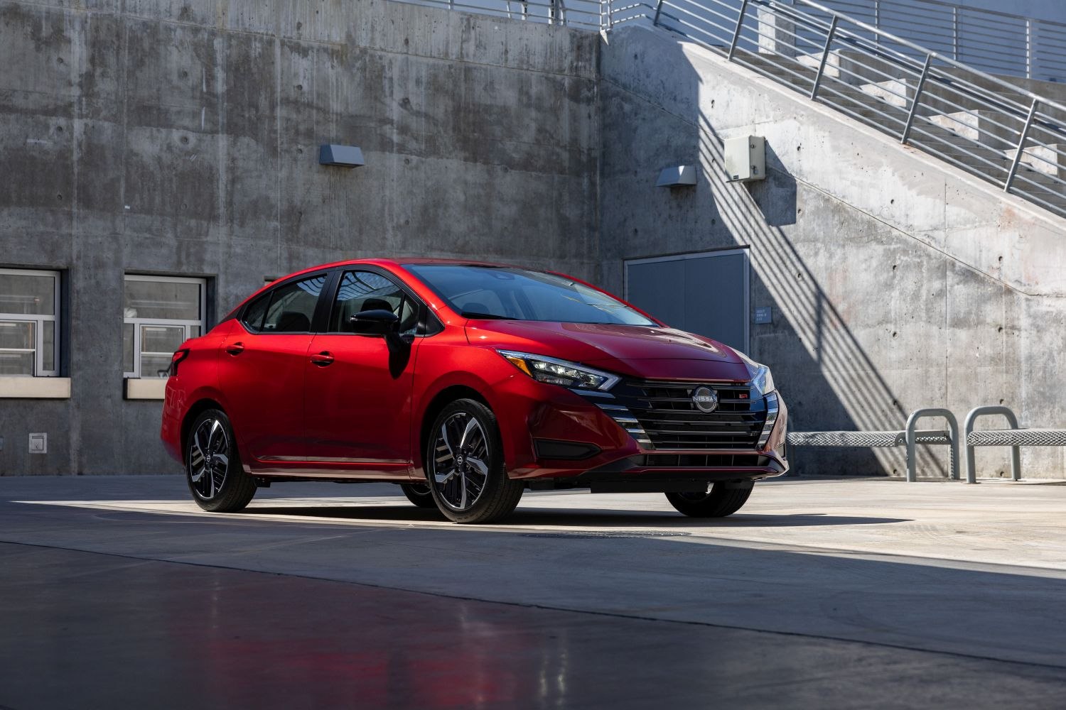 Nissan Versa technical specifications and fuel economy